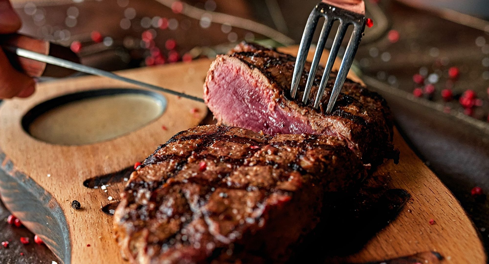 Paralax Home - Le Beef Saloon